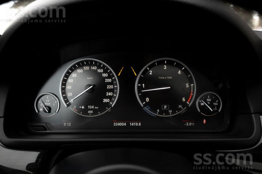 Balts BMW 530 2014 Jelgava, ar dzinēja tilpumu 3.00 L un nobraukumu 334 tūkst. km par 13500 €, foto 14 vietnē AUTOMOTO.COM.LV
