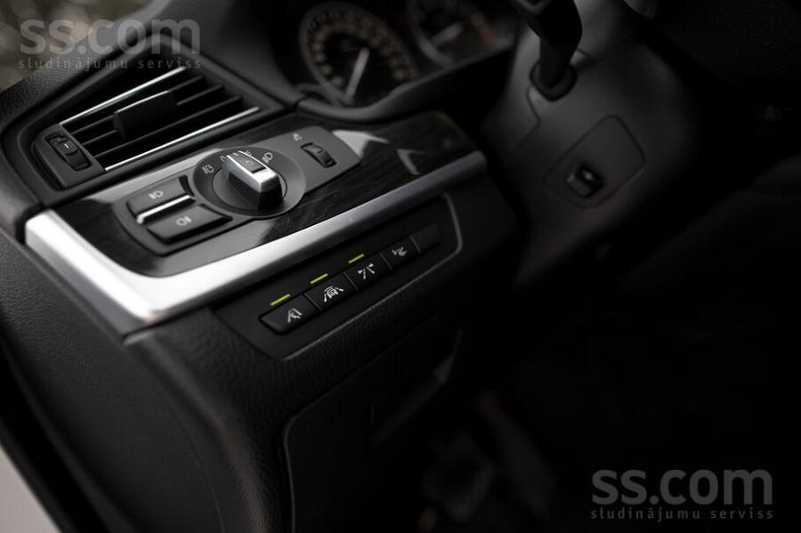 Balts BMW 530 2014 Jelgava, ar dzinēja tilpumu 3.00 L un nobraukumu 334 tūkst. km par 13500 €, foto 15 vietnē AUTOMOTO.COM.LV