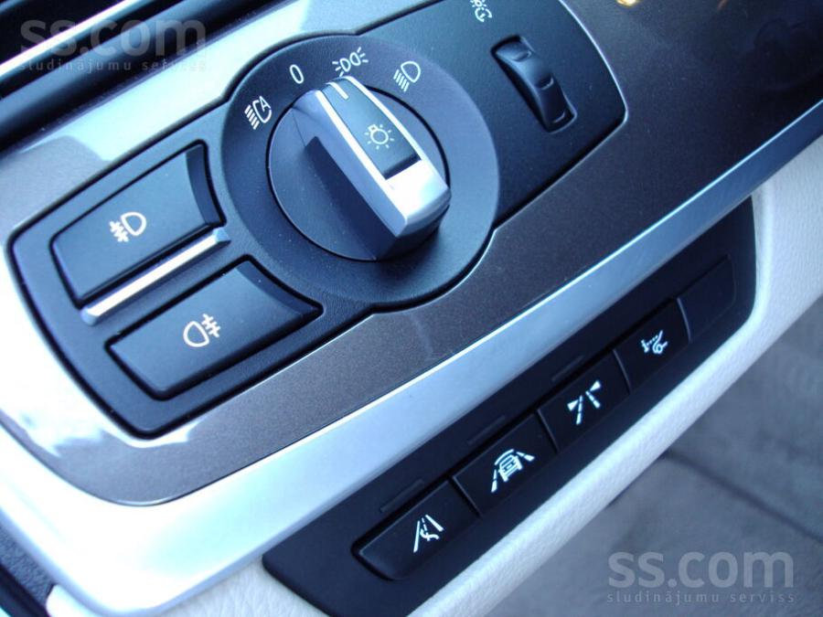Balts BMW 530 2014 Rīga, ar dzinēja tilpumu 3.00 L un nobraukumu 218 tūkst. km par 13000 €, foto 13 vietnē AUTOMOTO.COM.LV