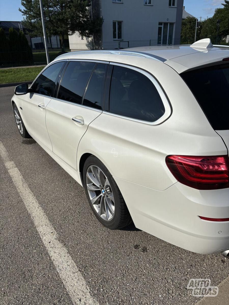 White BMW 530 2014 in Vilnius, with an engine capacity of 3.00 L and mileage of 218 thousand km for 14200 €, photo 6 on AUTOMOTO.COM.LV