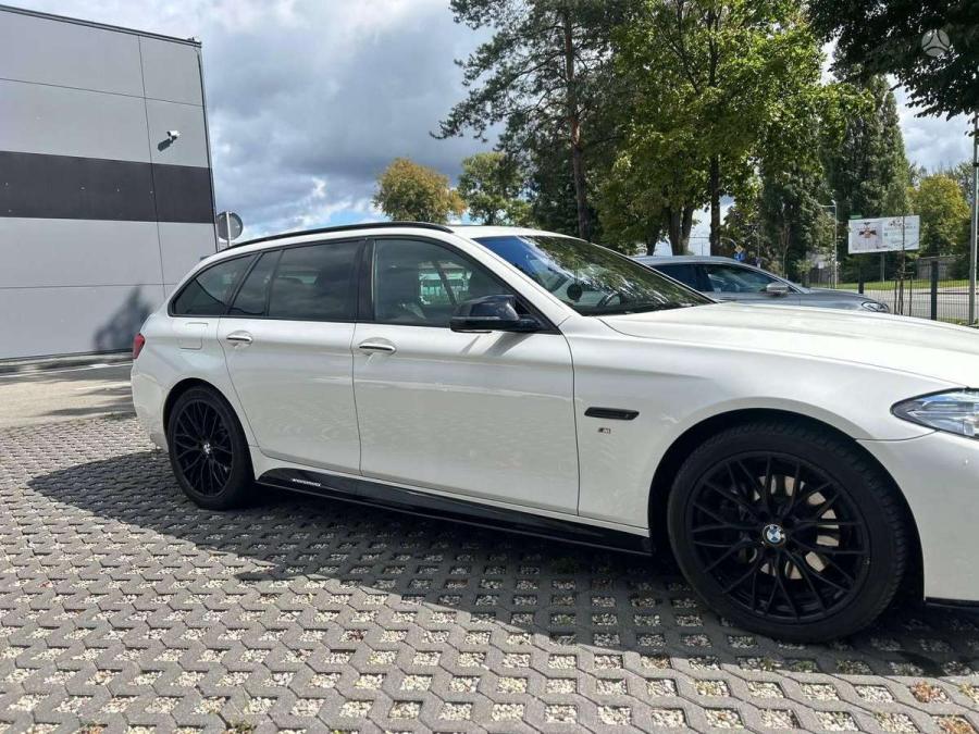 Balts BMW 530 2014 Panevēža, ar dzinēja tilpumu 2.99 L un nobraukumu 277 tūkst. km par 11950 €, foto 17 vietnē AUTOMOTO.COM.LV