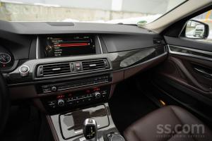 Balts BMW 530 2015 Rīga, ar dzinēja tilpumu 3.00 L un nobraukumu 257 tūkst. km par 10990 €, foto 19 vietnē AUTOMOTO.COM.LV