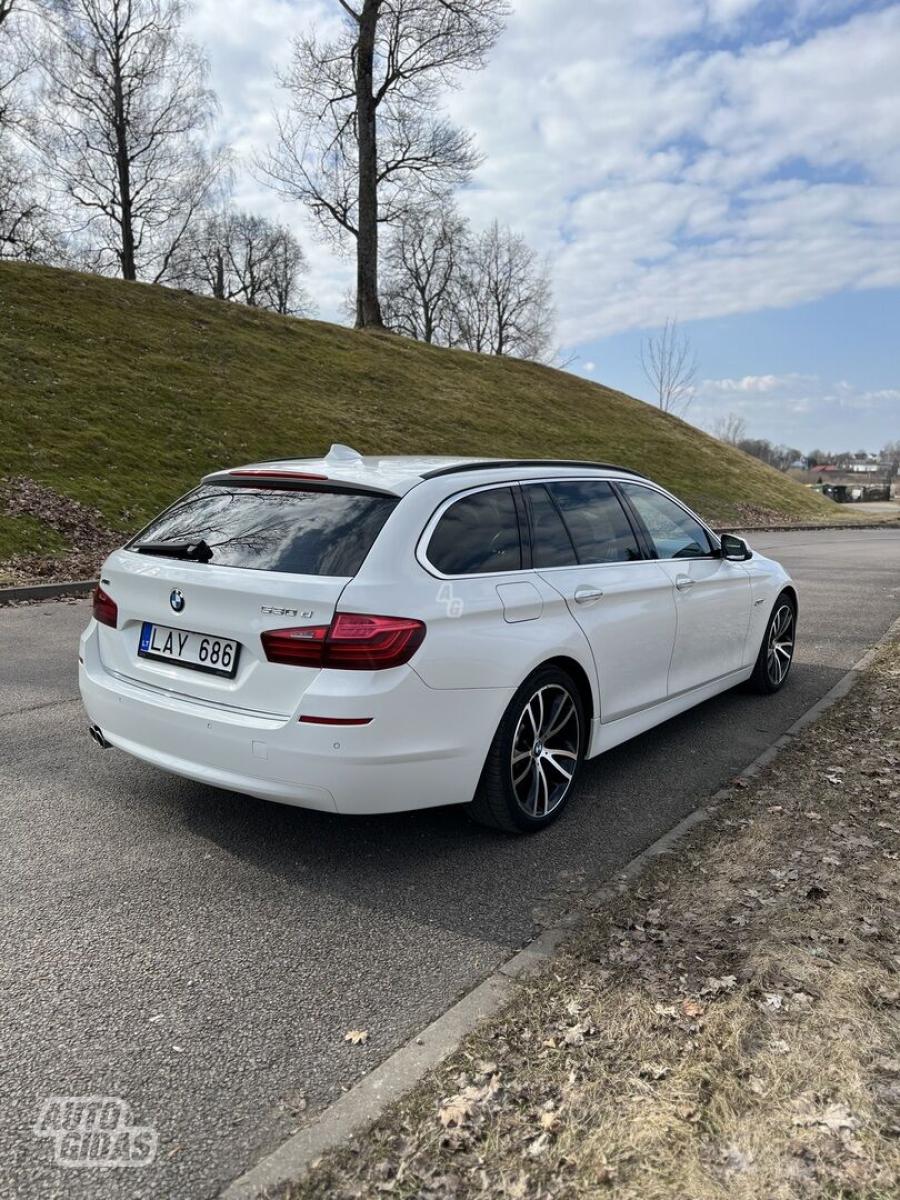 White BMW 530 2015 in Vilnius, with an engine capacity of 3.00 L and mileage of 261 thousand km for 12300 €, photo 3 on AUTOMOTO.COM.LV