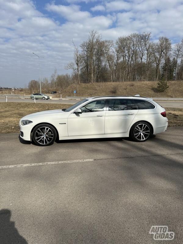 White BMW 530 2015 in Vilnius, with an engine capacity of 3.00 L and mileage of 261 thousand km for 12300 €, photo 5 on AUTOMOTO.COM.LV
