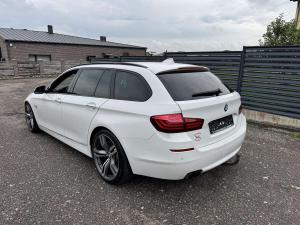 White BMW 530 2015 in Kaunas, with an engine capacity of 2.99 L and mileage of 369 thousand km for 6650 €, photo 4 on AUTOMOTO.COM.LV