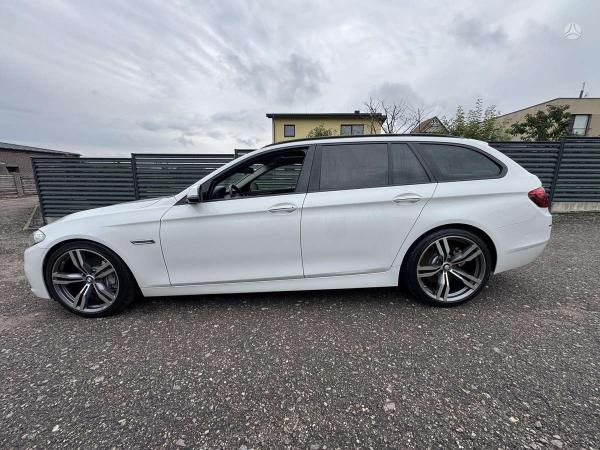 White BMW 530 2015 in Kaunas, with an engine capacity of 2.99 L and mileage of 369 thousand km for 6650 €, photo 5 on AUTOMOTO.COM.LV