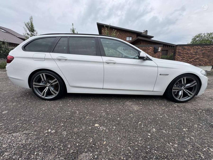 White BMW 530 2015 in Kaunas, with an engine capacity of 2.99 L and mileage of 369 thousand km for 6650 €, photo 8 on AUTOMOTO.COM.LV