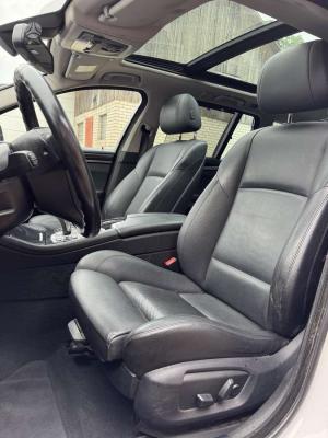 White BMW 530 2015 in Kaunas, with an engine capacity of 2.99 L and mileage of 369 thousand km for 6650 €, photo 15 on AUTOMOTO.COM.LV
