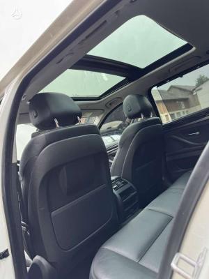 White BMW 530 2015 in Kaunas, with an engine capacity of 2.99 L and mileage of 369 thousand km for 6650 €, photo 19 on AUTOMOTO.COM.LV