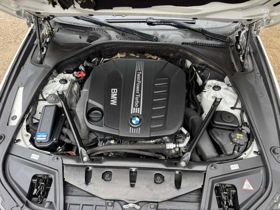 White BMW 530 2015 in Kaunas, with an engine capacity of 2.99 L and mileage of 369 thousand km for 6650 €, photo 24 on AUTOMOTO.COM.LV