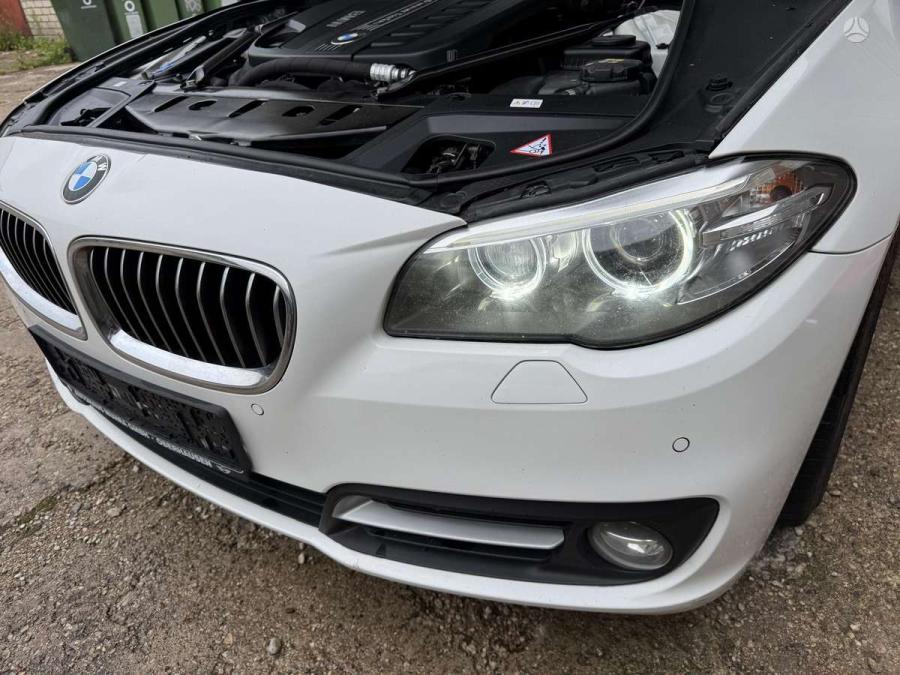 White BMW 530 2015 in Kaunas, with an engine capacity of 2.99 L and mileage of 369 thousand km for 6650 €, photo 26 on AUTOMOTO.COM.LV