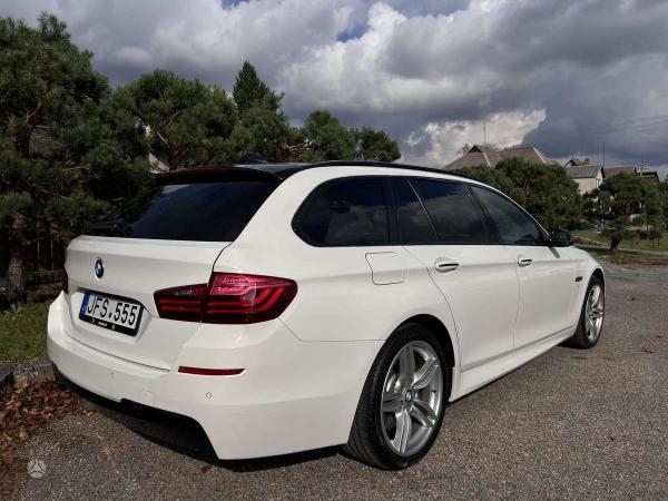 BMW 530 2015 in Alytus on AUTOMOTO.COM.LV White BMW 530 2015 in Alytus, with an engine capacity of 2.99 L and mileage of 335 thousand km for 9950 €, photo 11 on AUTOMOTO.COM.LV