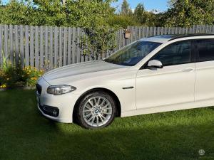 White BMW 530 2015 in Vilnius, with an engine capacity of 2.99 L and mileage of 269 thousand km for 10450 €, photo 17 on AUTOMOTO.COM.LV