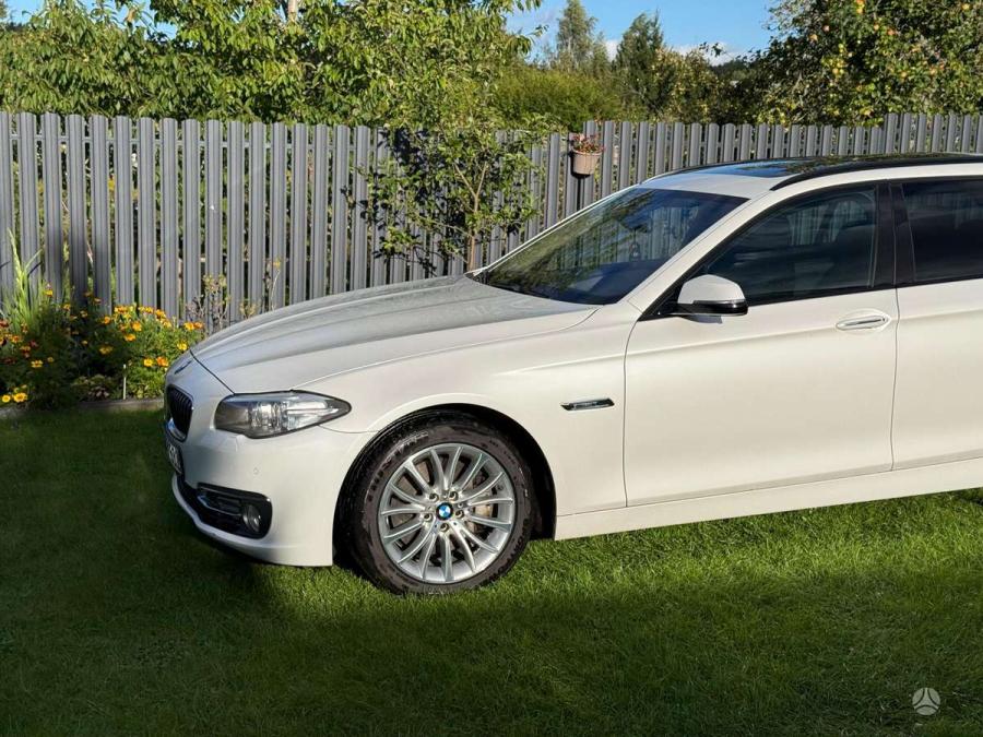 White BMW 530 2015 in Vilnius, with an engine capacity of 2.99 L and mileage of 269 thousand km for 10450 €, photo 17 on AUTOMOTO.COM.LV