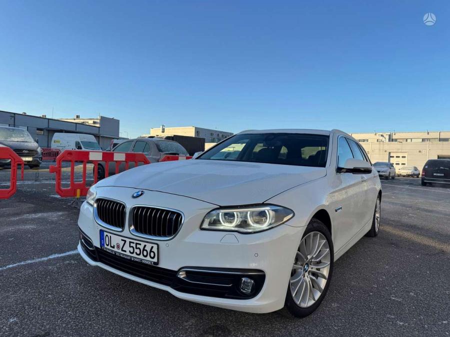 White BMW 530 2016 in Vilnius, with an engine capacity of 3.00 L and mileage of 258 thousand km for 13333 €, photo 1 on AUTOMOTO.COM.LV