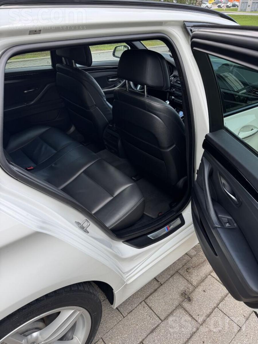 White BMW 530 2016 in Jelgava, with an engine capacity of 3.00 L and mileage of 331 thousand km for 15900 €, photo 14 on AUTOMOTO.COM.LV