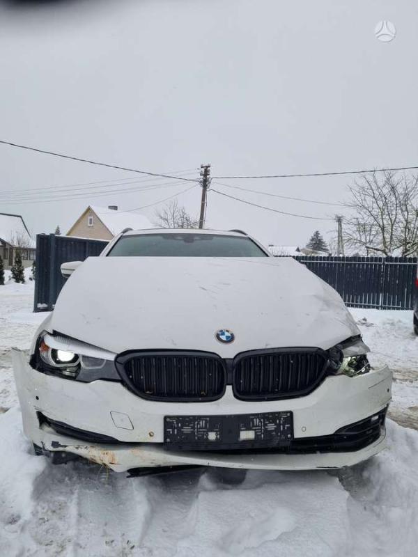 White BMW 530 2017 in Panevezys, with an engine capacity of 2.99 L and mileage of 202 thousand km for 11600 €, photo 2 on AUTOMOTO.COM.LV
