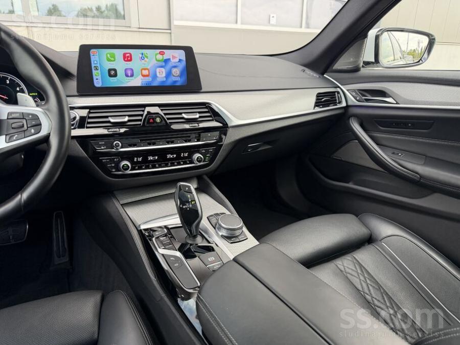 Balts BMW 530 2017 Rīga, ar dzinēja tilpumu 3.00 L un nobraukumu 272 tūkst. km par 20999 €, foto 14 vietnē AUTOMOTO.COM.LV