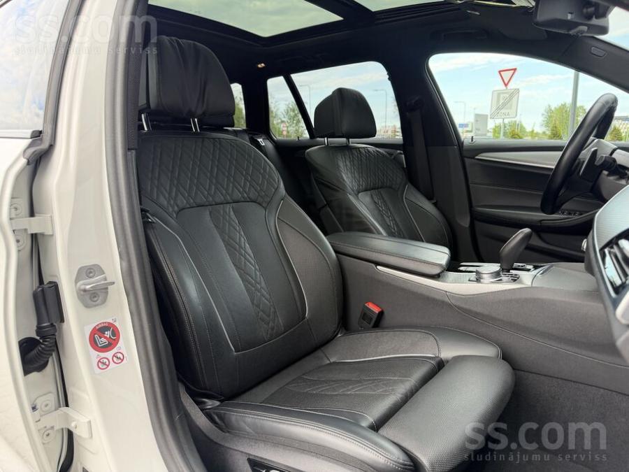Balts BMW 530 2017 Rīga, ar dzinēja tilpumu 3.00 L un nobraukumu 272 tūkst. km par 20999 €, foto 16 vietnē AUTOMOTO.COM.LV