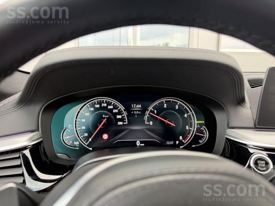 Balts BMW 530 2017 Rīga, ar dzinēja tilpumu 3.00 L un nobraukumu 272 tūkst. km par 20999 €, foto 18 vietnē AUTOMOTO.COM.LV