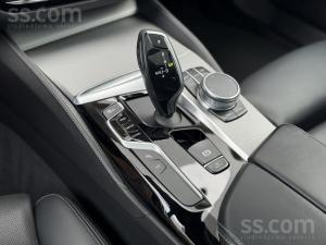 Balts BMW 530 2017 Rīga, ar dzinēja tilpumu 3.00 L un nobraukumu 272 tūkst. km par 20999 €, foto 23 vietnē AUTOMOTO.COM.LV