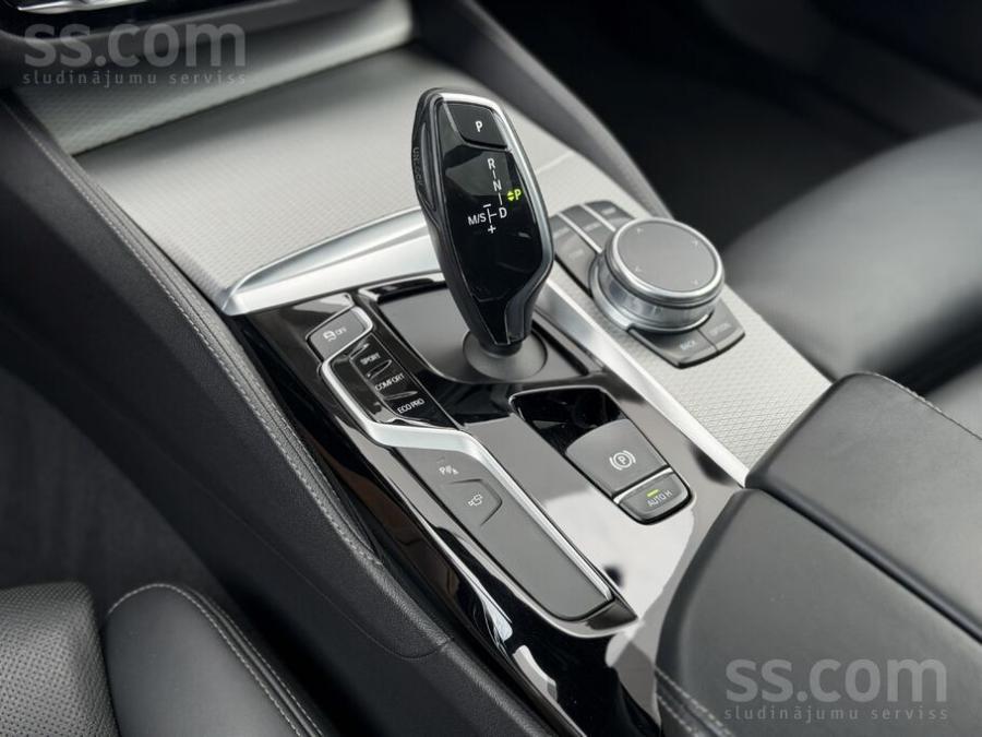 Balts BMW 530 2017 Rīga, ar dzinēja tilpumu 3.00 L un nobraukumu 272 tūkst. km par 20999 €, foto 23 vietnē AUTOMOTO.COM.LV