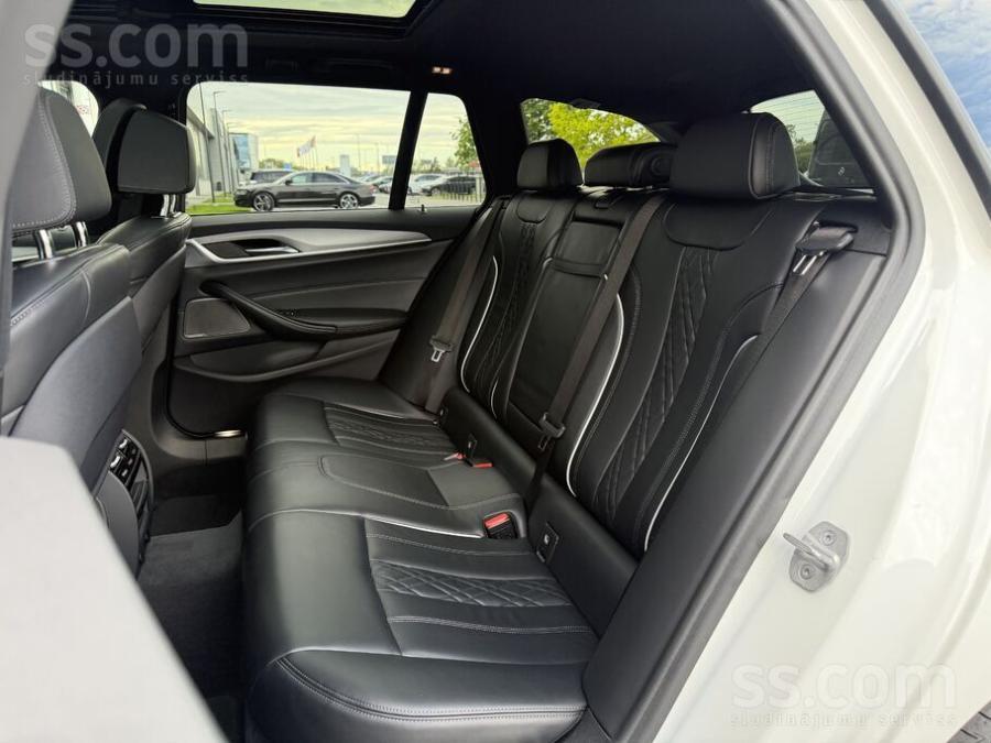 Balts BMW 530 2017 Rīga, ar dzinēja tilpumu 3.00 L un nobraukumu 272 tūkst. km par 20999 €, foto 28 vietnē AUTOMOTO.COM.LV