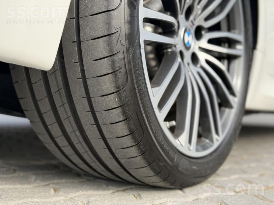 Balts BMW 530 2017 Rīga, ar dzinēja tilpumu 3.00 L un nobraukumu 272 tūkst. km par 20999 €, foto 33 vietnē AUTOMOTO.COM.LV