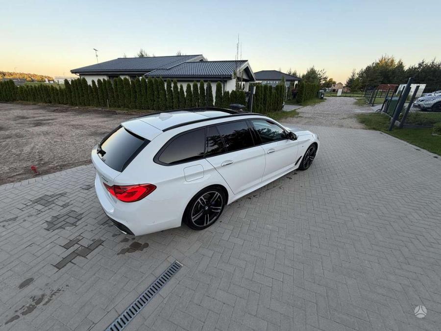 White BMW 530 2017 in Vilnius, with an engine capacity of 2.99 L and mileage of 350 thousand km for 19500 €, photo 7 on AUTOMOTO.COM.LV