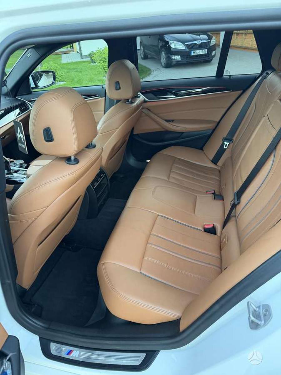 White BMW 530 2017 in Vilnius, with an engine capacity of 2.99 L and mileage of 350 thousand km for 19500 €, photo 16 on AUTOMOTO.COM.LV