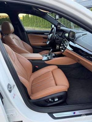 White BMW 530 2017 in Vilnius, with an engine capacity of 2.99 L and mileage of 350 thousand km for 19500 €, photo 19 on AUTOMOTO.COM.LV