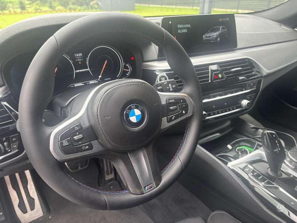 Balts BMW 530 2017 Viļņa, ar dzinēja tilpumu 2.99 L un nobraukumu 243 tūkst. km par 17250 €, foto 10 vietnē AUTOMOTO.COM.LV