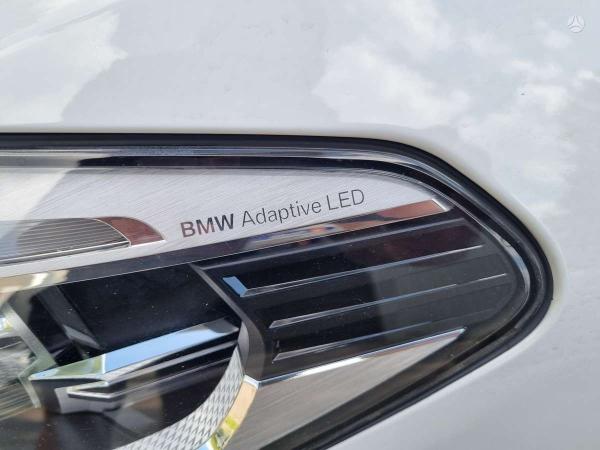 White BMW 530 2017 in Panevezys, with an engine capacity of 2.99 L and mileage of 210 thousand km for 18400 €, photo 10 on AUTOMOTO.COM.LV