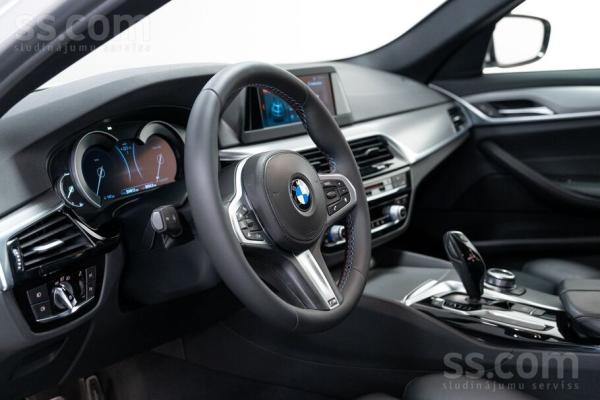 Balts BMW 530 2017 Rīga, ar dzinēja tilpumu 3.00 L un nobraukumu 205 tūkst. km par 22500 €, foto 10 vietnē AUTOMOTO.COM.LV