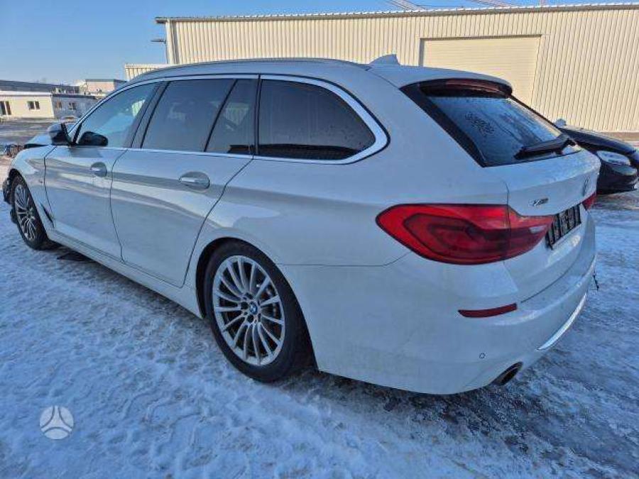 Balts BMW 530 2018 Viļņa, ar dzinēja tilpumu 2.00 L un nobraukumu 138 tūkst. km par 10750 €, foto 3 vietnē AUTOMOTO.COM.LV