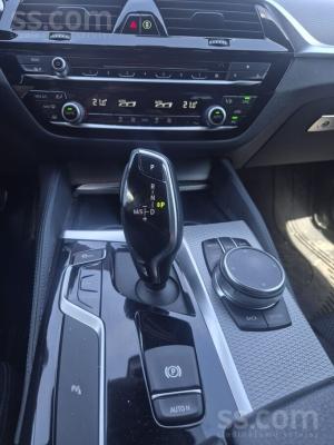 Balts BMW 530 2018 Rīga, ar dzinēja tilpumu 3.00 L un nobraukumu 256 tūkst. km par 19990 €, foto 11 vietnē AUTOMOTO.COM.LV