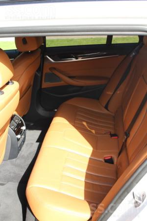 White BMW 530 2018 in Jelgava, with an engine capacity of 3.00 L and mileage of 279 thousand km for 19500 €, photo 10 on AUTOMOTO.COM.LV