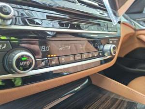 Balts BMW 530 2019 Viļņa, ar dzinēja tilpumu 2.99 L un nobraukumu 200 tūkst. km par 17900 €, foto 12 vietnē AUTOMOTO.COM.LV