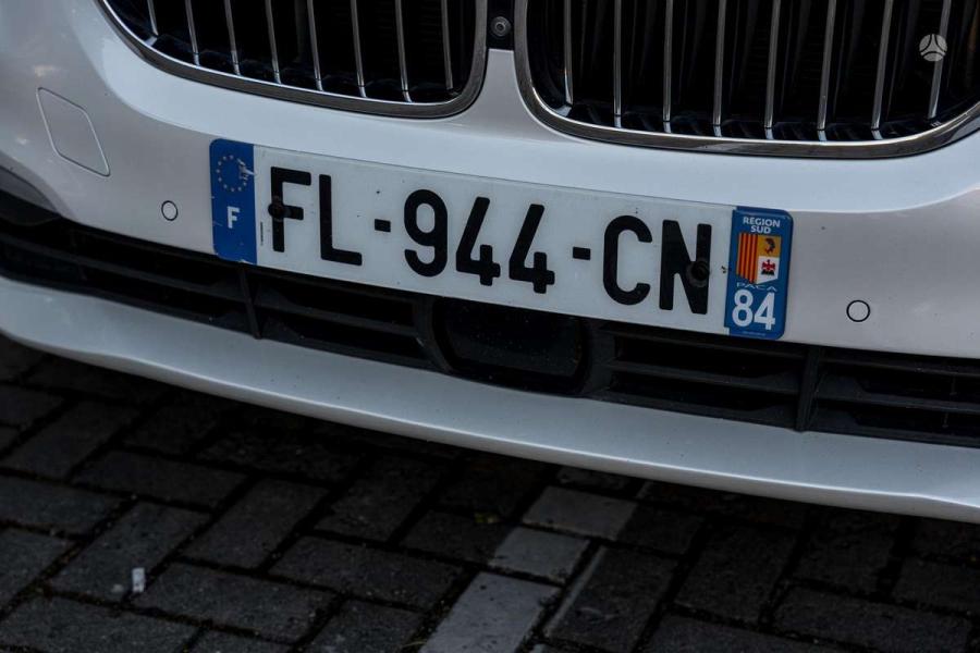 Balts BMW 530 2019 Viļņa, ar dzinēja tilpumu 2.99 L un nobraukumu 240 tūkst. km par 17600 €, foto 13 vietnē AUTOMOTO.COM.LV
