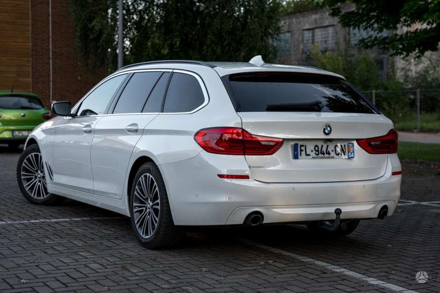 Balts BMW 530 2019 Viļņa, ar dzinēja tilpumu 2.99 L un nobraukumu 240 tūkst. km par 17600 €, foto 19 vietnē AUTOMOTO.COM.LV