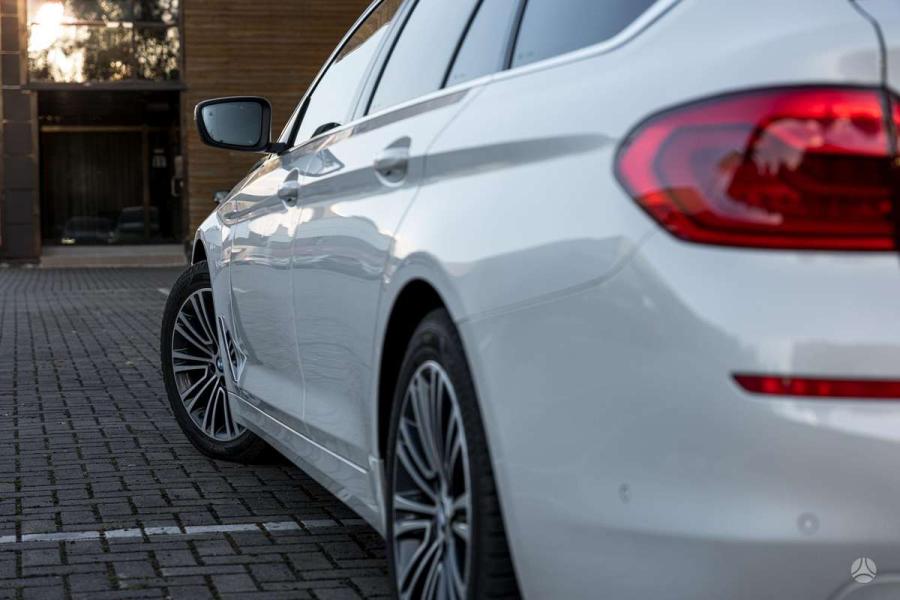 Balts BMW 530 2019 Viļņa, ar dzinēja tilpumu 2.99 L un nobraukumu 240 tūkst. km par 17600 €, foto 20 vietnē AUTOMOTO.COM.LV