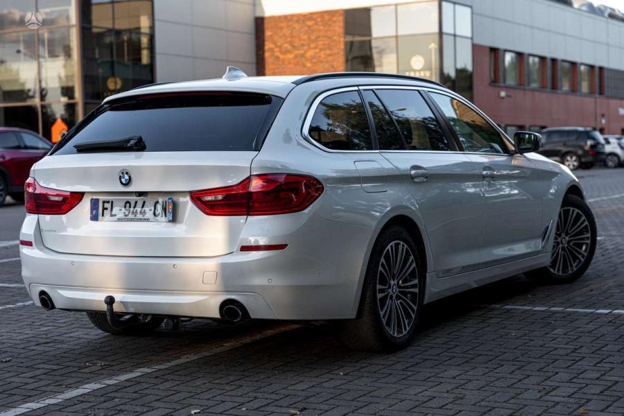 Balts BMW 530 2019 Viļņa, ar dzinēja tilpumu 2.99 L un nobraukumu 240 tūkst. km par 17600 €, foto 23 vietnē AUTOMOTO.COM.LV