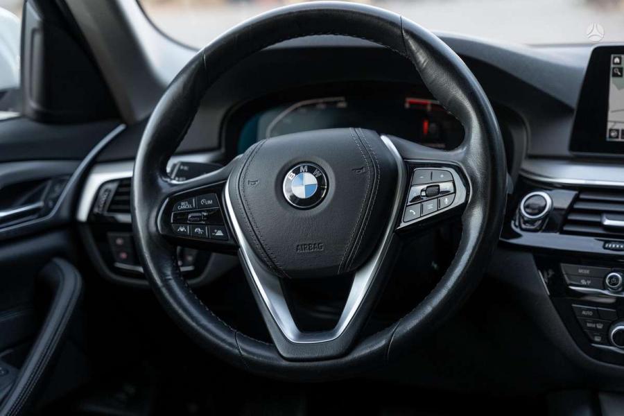 Balts BMW 530 2019 Viļņa, ar dzinēja tilpumu 2.99 L un nobraukumu 240 tūkst. km par 17600 €, foto 30 vietnē AUTOMOTO.COM.LV