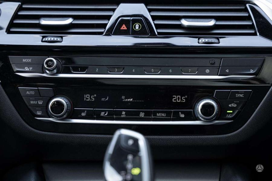 Balts BMW 530 2019 Viļņa, ar dzinēja tilpumu 2.99 L un nobraukumu 240 tūkst. km par 17600 €, foto 31 vietnē AUTOMOTO.COM.LV