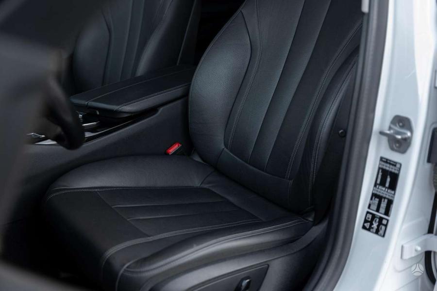 Balts BMW 530 2019 Viļņa, ar dzinēja tilpumu 2.99 L un nobraukumu 240 tūkst. km par 17600 €, foto 34 vietnē AUTOMOTO.COM.LV