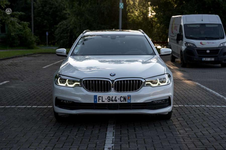 Balts BMW 530 2019 Viļņa, ar dzinēja tilpumu 2.99 L un nobraukumu 240 tūkst. km par 17600 €, foto 43 vietnē AUTOMOTO.COM.LV