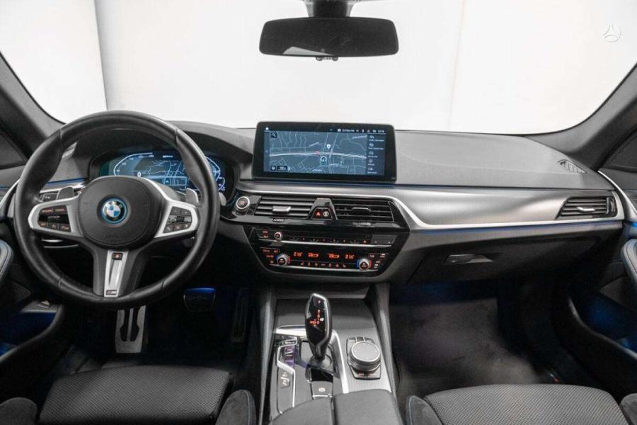 Balts BMW 530 2021 Viļņa, ar dzinēja tilpumu 2.00 L un nobraukumu 93 tūkst. km par 31900 €, foto 9 vietnē AUTOMOTO.COM.LV