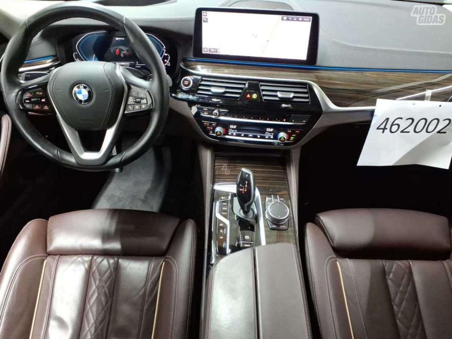 Balts BMW 530 2021 Kauņa, ar dzinēja tilpumu 2.00 L un nobraukumu 77 tūkst. km par 31866 €, foto 4 vietnē AUTOMOTO.COM.LV