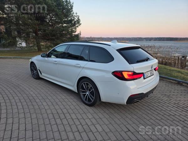 Balts BMW 530 2021 Rīga, ar dzinēja tilpumu 3.00 L un nobraukumu 148 tūkst. km par 37800 €, foto 2 vietnē AUTOMOTO.COM.LV