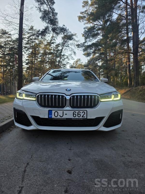 Balts BMW 530 2021 Rīga, ar dzinēja tilpumu 3.00 L un nobraukumu 148 tūkst. km par 37800 €, foto 4 vietnē AUTOMOTO.COM.LV